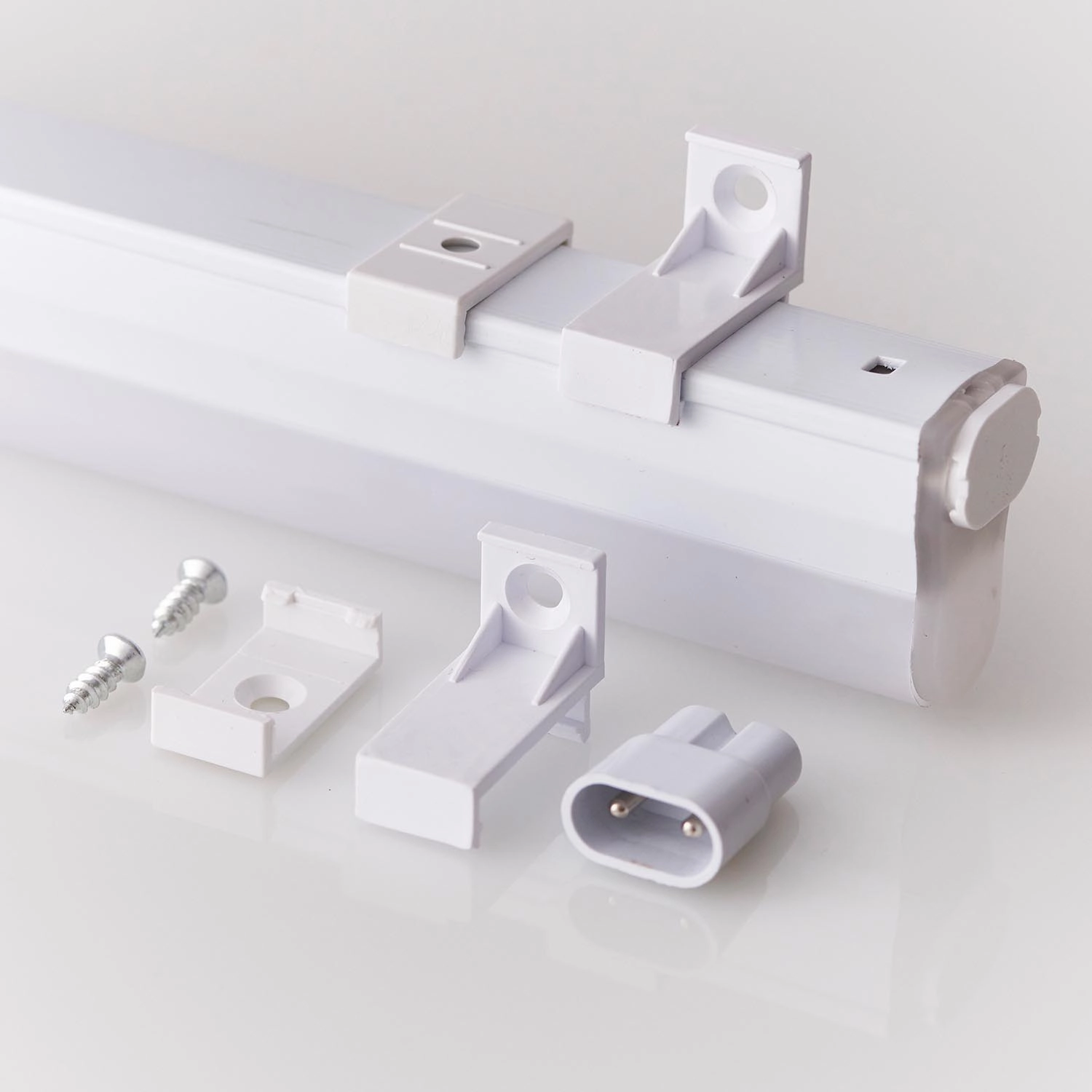 Sleek 5W LED CCT under cabinet light in white - butt connect or link ...