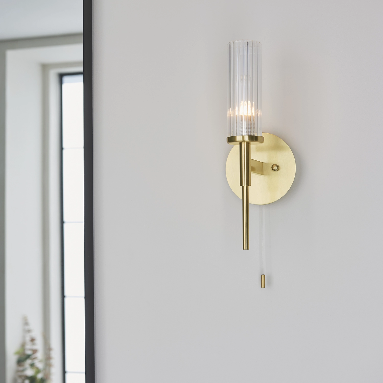 TAYLOR | 3W Bathroom Wall Light | Satin Plate & Clear Ribbed Glass | G9 ...